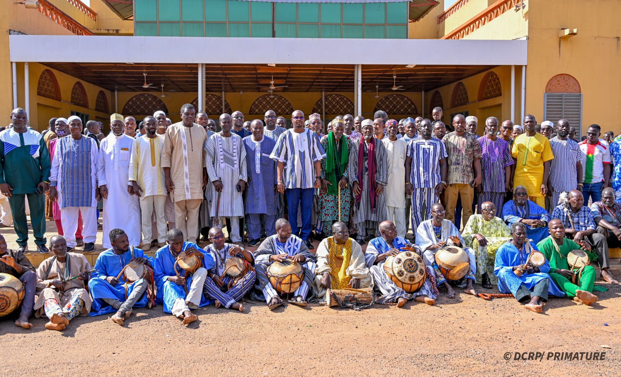 Valorisation des coutumes et traditions: le Premier ministre chez le ...