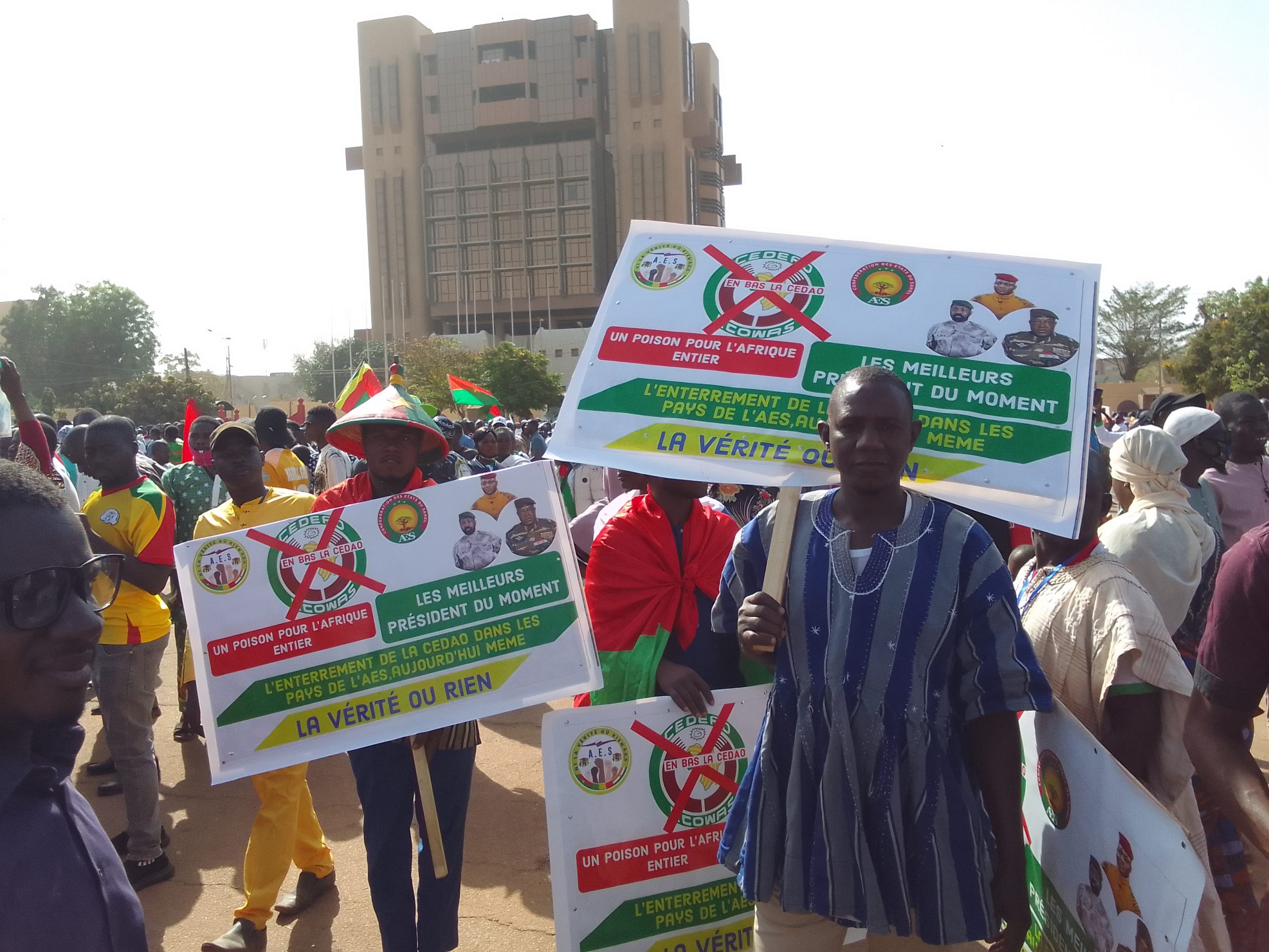 Meeting sortie de l’AES de la CEDEAO : « Nous sommes souverains et sous ...